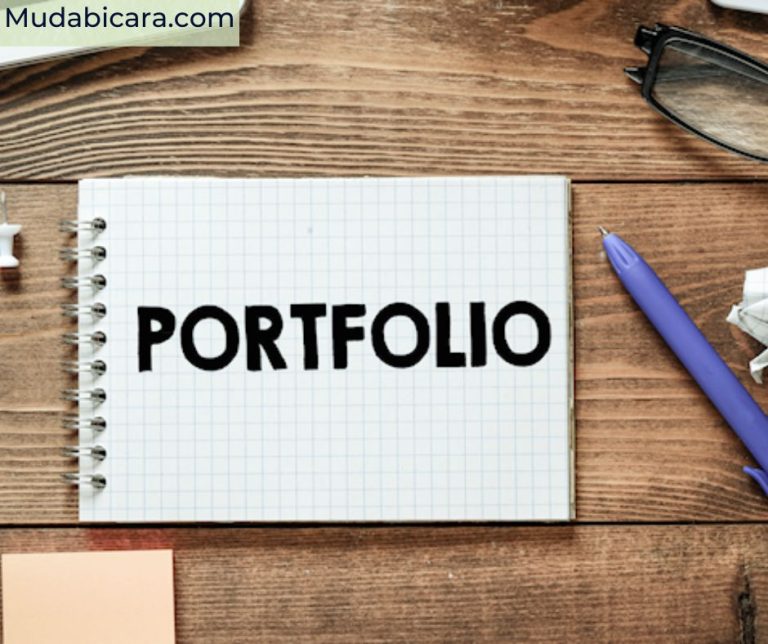 What is a Job Application Portfolio? Definition and How to Make It